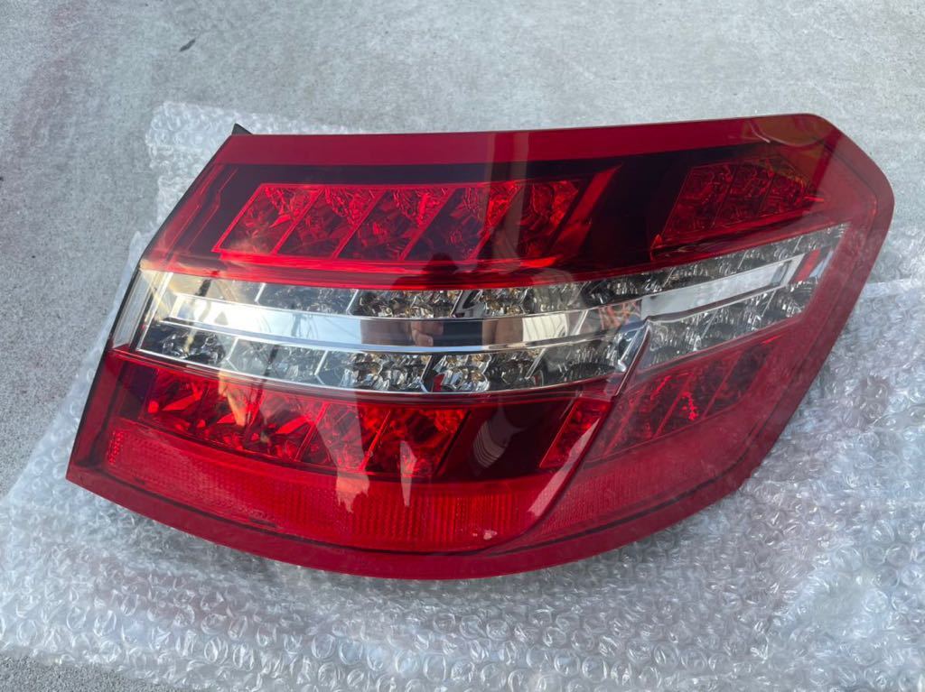ベンツ純正 W212 Eクラス 前期 LED テールライト テールランプ 右 点灯確認済み A2129060658(その他)｜売買された ...