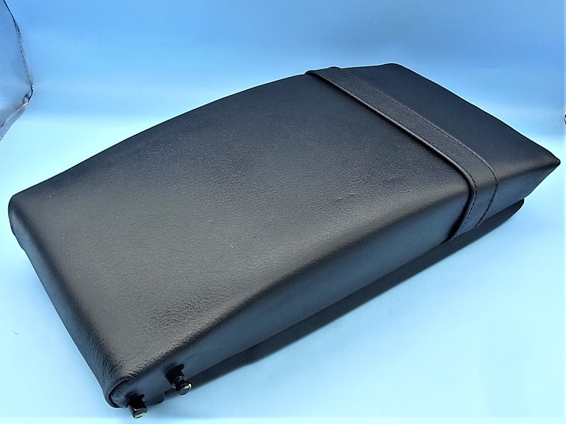 MB356 ベンツ Eクラス W212 E350 前期 純正 リア シート コンソール アームレスト ドリンクホルダー A2049700130 ...