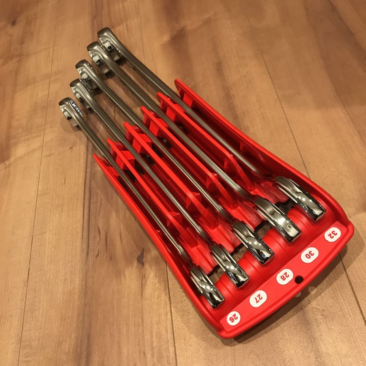 マックツール Mac tools 5Pc.メトリックコンビネーションレンチ 26.27.28.30.32mm(コンビネーションレンチ)｜売買されたオークション情報、yahooの商品情報を ...