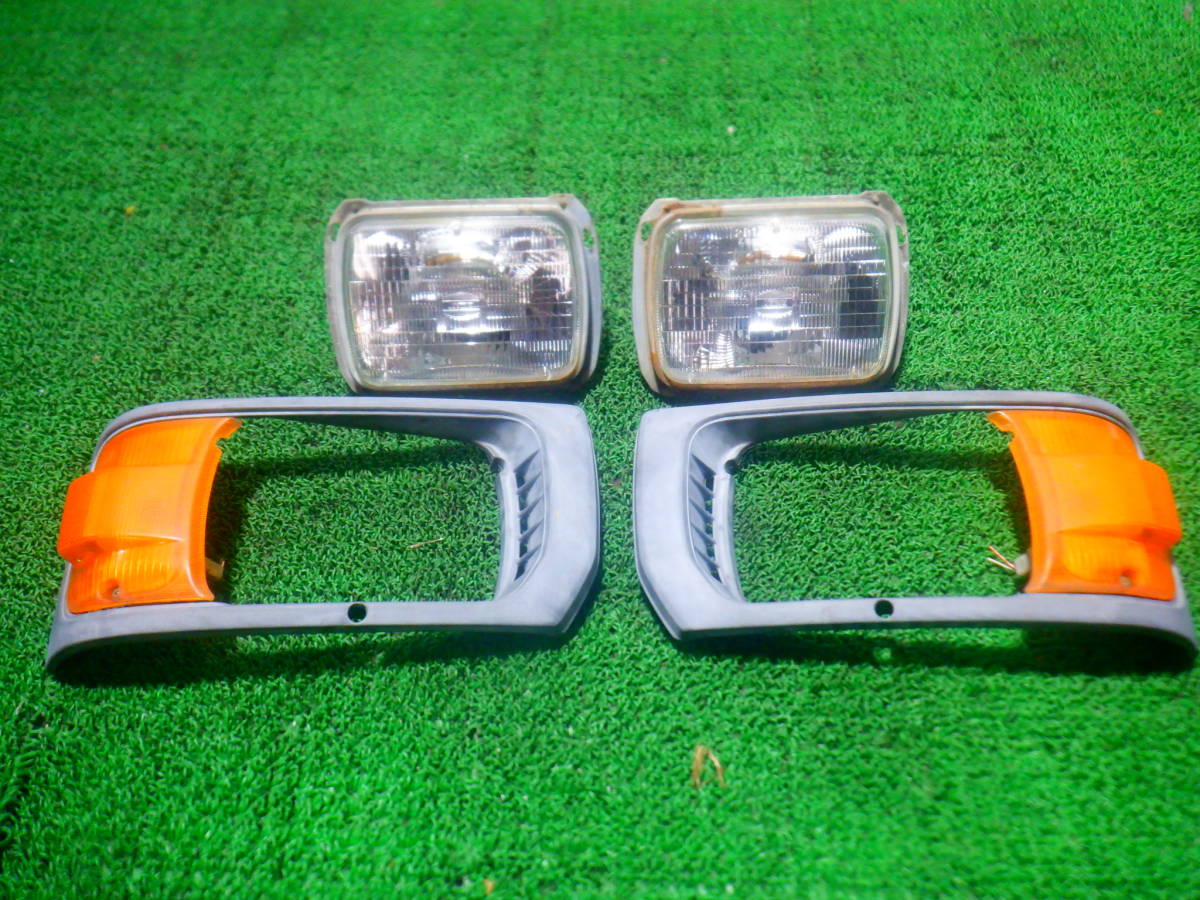 S110P ハイゼットトラック S100P ライトリム ウィンカー付 ハロゲン ヘッドライト 左右 04-11-17-708 B2-R5-5 ...