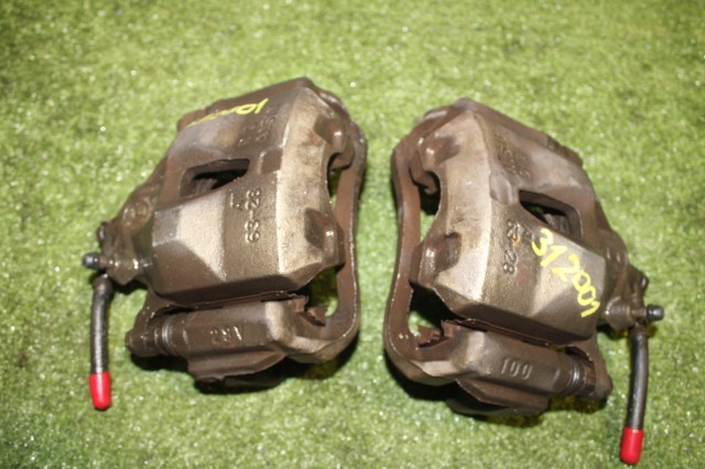 トヨタ アルファードG 左右セットフロントキャリパー 固着無し 47750-58010/312001(パーツ)｜売買されたオークション情報 ...