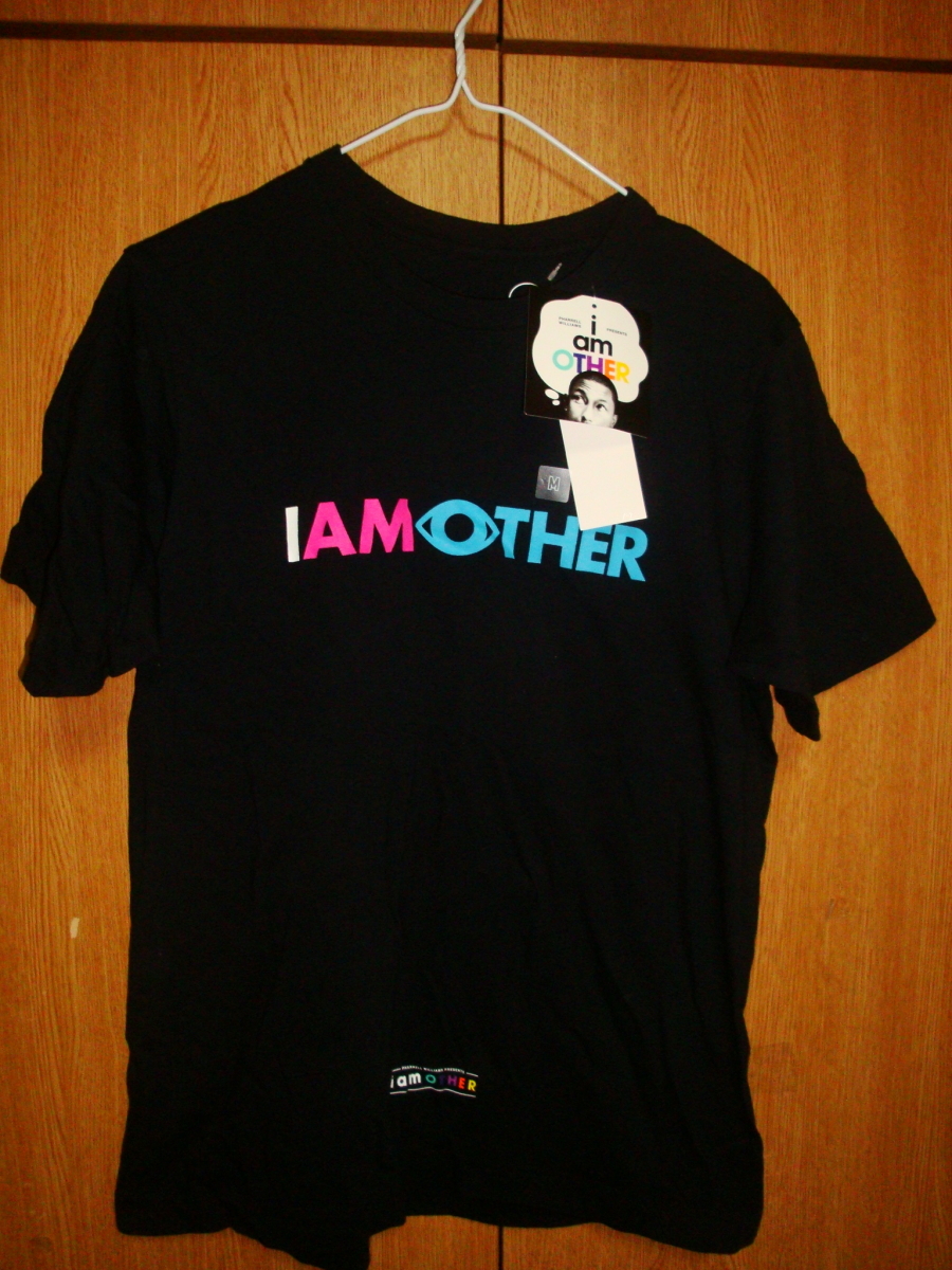 レア PHARRELL WILLIAMS i am OTHER Tシャツ ユニクロ UNIQLO UT 黒 M ア ベイシング エイプ ape ...