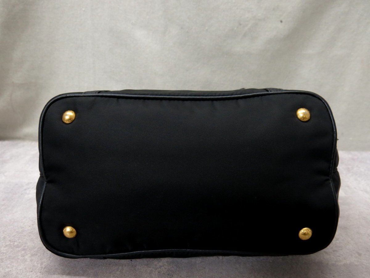 超 PRADA プラダ ポコノ ナイロン カーフ レザー 2way ハンド バッグ ダークネイビー G金具 ヴィンテージ B5 収納 Js33896(ハンドバッグ)｜売買されたオークション情報 ...