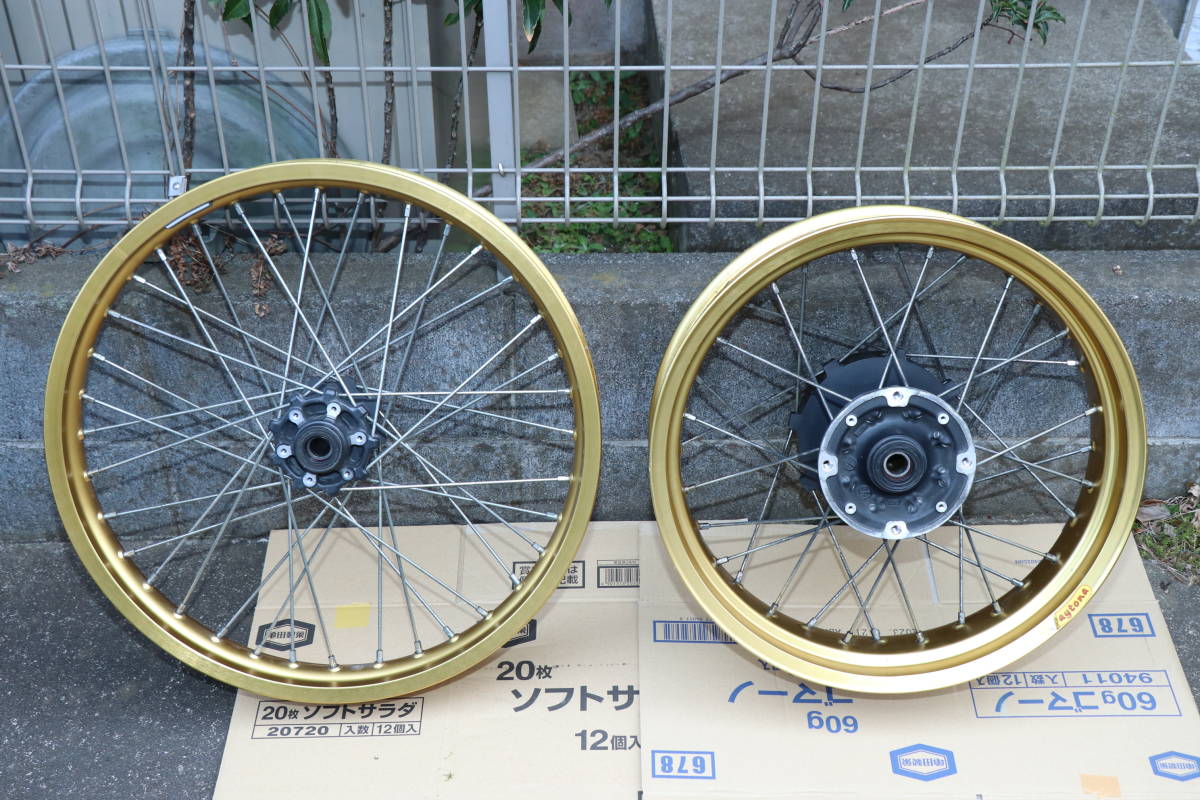 HONDA CRF1000L アフリカツイン SD04 純正 ホイール 前後セット 事故 ゆがみなし ゴールド(セット)｜売買されたオークション情報、yahooの商品情報をアーカイブ公開 ...