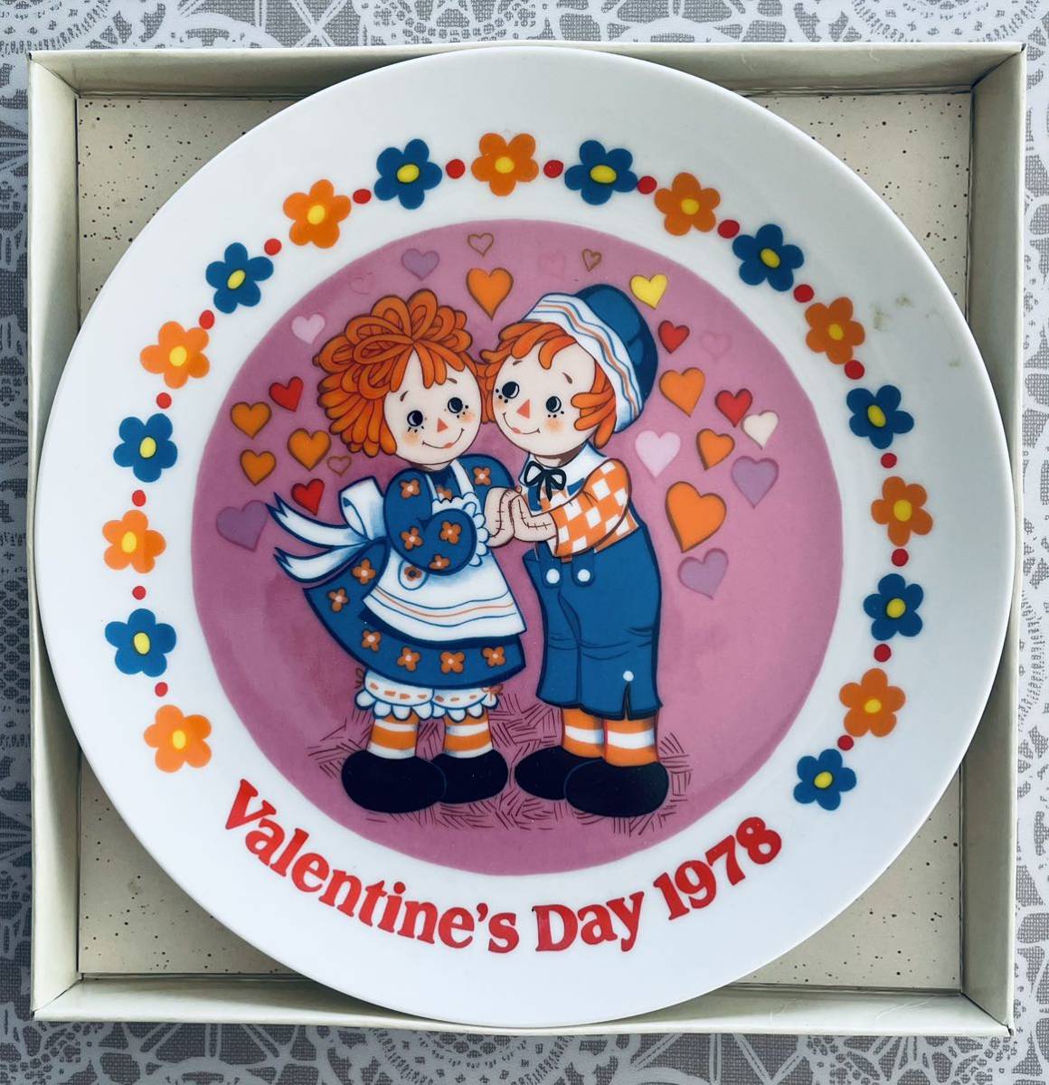 アンとアンディ プレート アメリカンアンティーク 品 Raggedy Ann & Andy Valentine’s day 1978(その他 ...