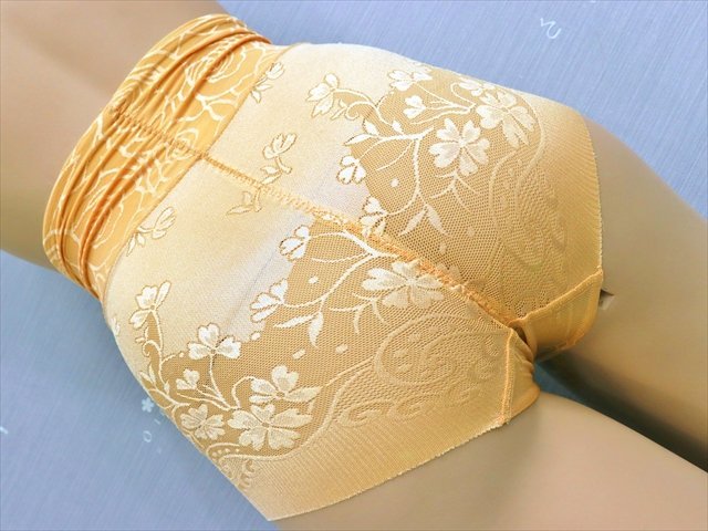 CA5-419＃//大きめの82サイズ うすピタ素材 軽やかなフィット感 ハイ上宇都ショートガードル 一番安価 送料はゆうパケット210円(XLサイズ以上)｜売買されたオークション情報 ...