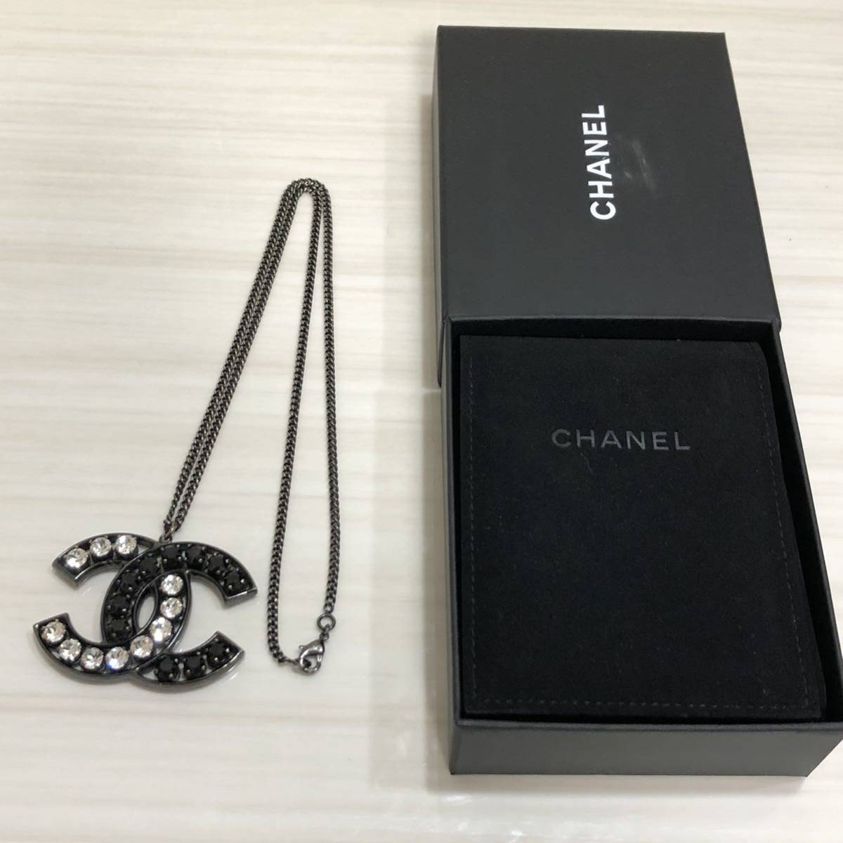 シャネル ラインストーン ネックレス B14B ビッグココマーク 管CD139 B03(ネックレス、ペンダント、チョーカー)｜売買されたオークション情報、yahooの商品情報をアーカイブ公開 ...