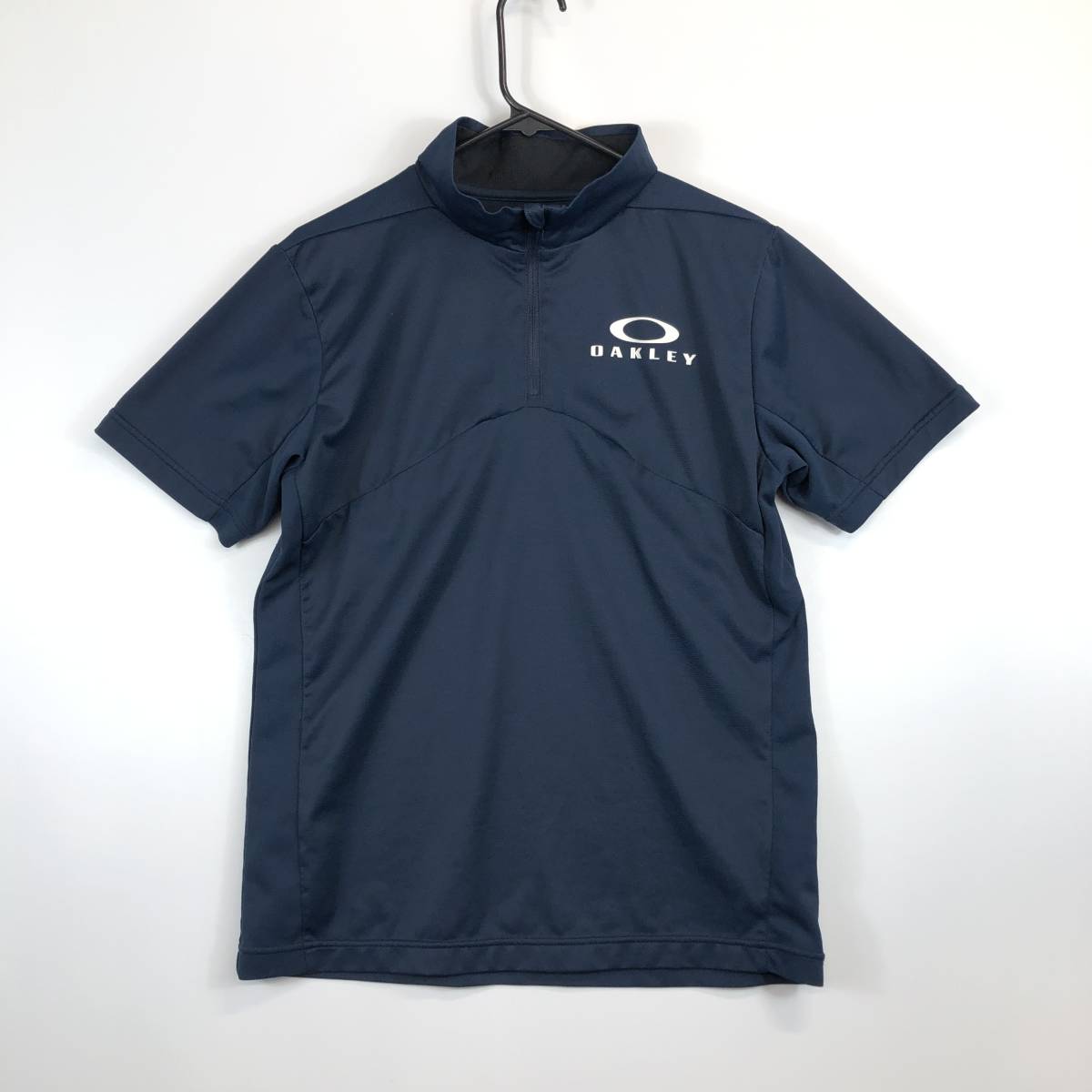 オークリー OAKLEY 半袖速乾Tシャツ ハーフジップ Sサイズ ダークネイビー FOA402416(その他)｜売買されたオークション情報、yahooの商品情報をアーカイブ公開 ...