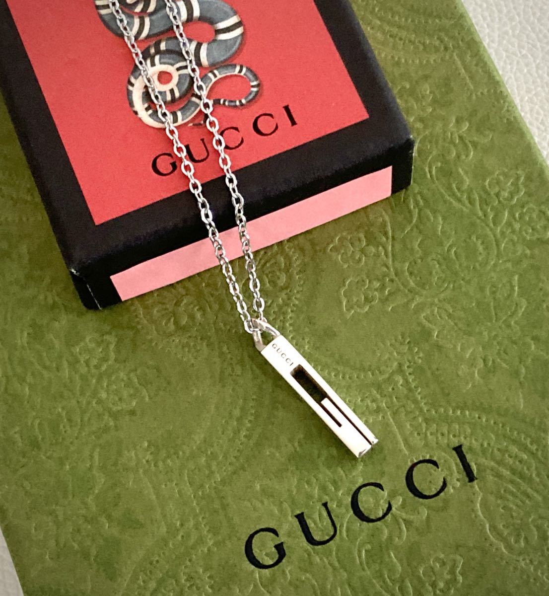 / GUCCI/グッチ カットアウト/Gカット/Gロゴ/プレート ネックレス/ペンダント チェーン60cm(ネックレス、ペンダント、チョーカー)｜売買されたオークション情報、yahooの商品 ...