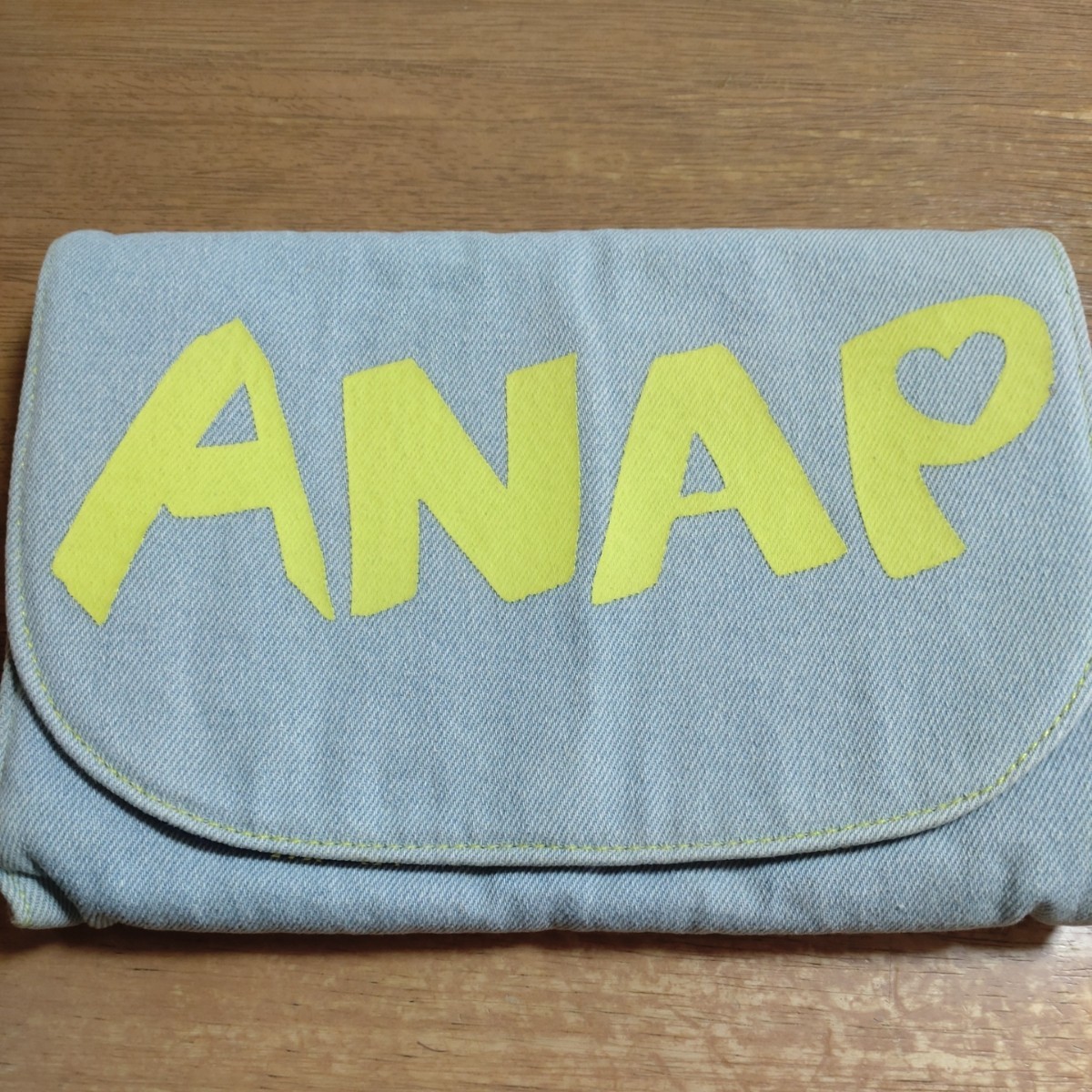 ANAP アナップ デニム ケース 母子手帳ケース 通帳ケース(その他)｜売買されたオークション情報、yahooの商品情報をアーカイブ公開 - オークファン（aucfan.com）