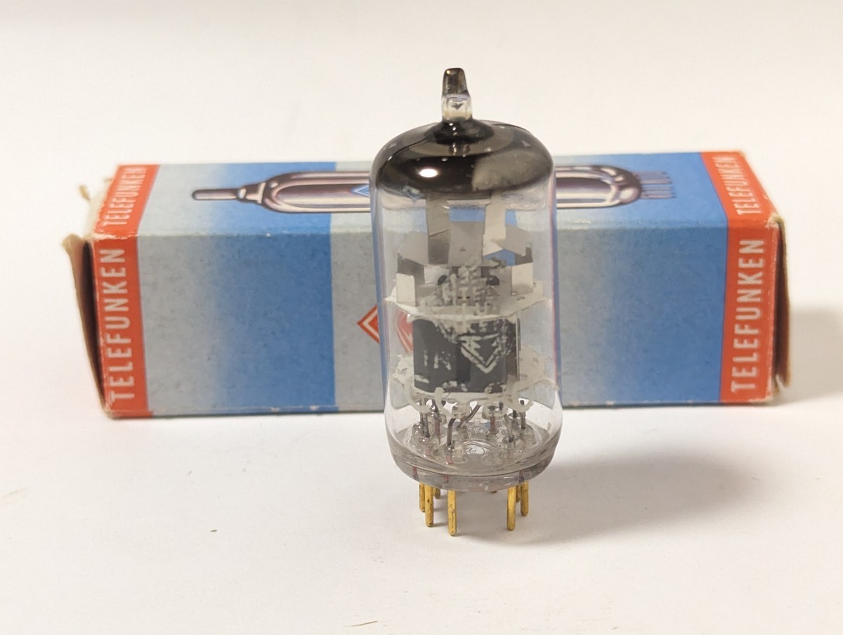 15438 TELEFUNKEN ECC803S ゴールドピン 双極マッチ ダイヤマーク 真空管(真空管)｜売買されたオークション情報 ...