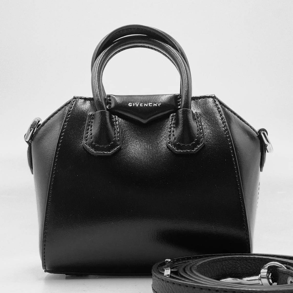 1円 超 /極 GIVENCHY ジバンシー ジバンシィ アンティゴナ ミニ ナノ 2way ハンドバッグ ショルダーバッグ ポシェット レザー 黒(女性用)｜売買されたオークション情報 ...