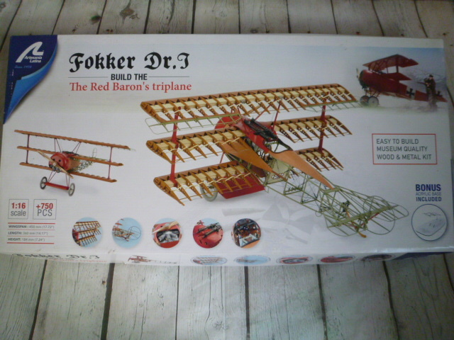 品 木製 飛行機模型キット フォッカー ARTESANIA Latina 20350 1/16 Fokker DR1 Model ...