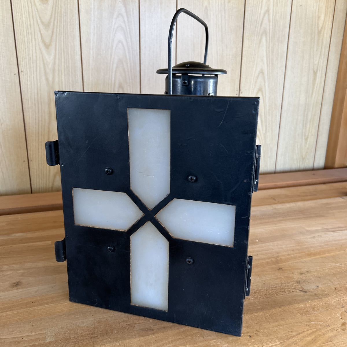 渡邊燈器株式会社 標識灯 手提げ信号灯 合図灯 昭和レトロ 国鉄. #1094(廃品、放出品)｜売買されたオークション情報、yahooの商品情報をアーカイブ公開 - オークファン（aucfan ...