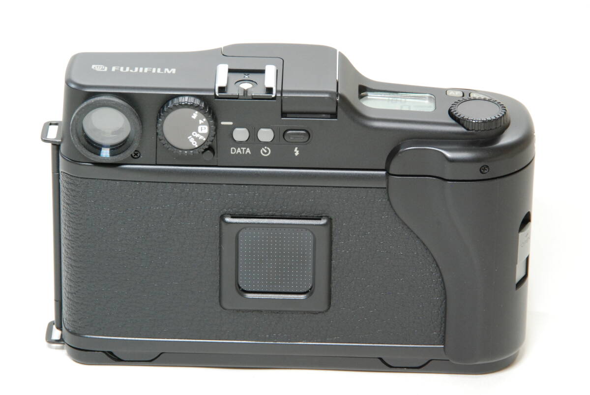 防湿庫保管 クローズアップキット付 フジフィルム FUJIFILM GA645 Professional(富士フイルム、富士写真フイルム ...