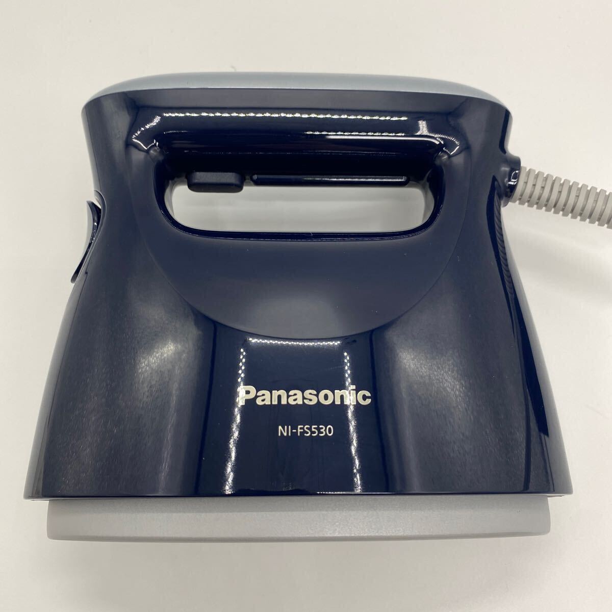 Panasonic パナソニック 衣類スチーマー NI-FS530-DA ダークブルー / スチーム シワ 服(コードレスアイロン)｜売買され ...