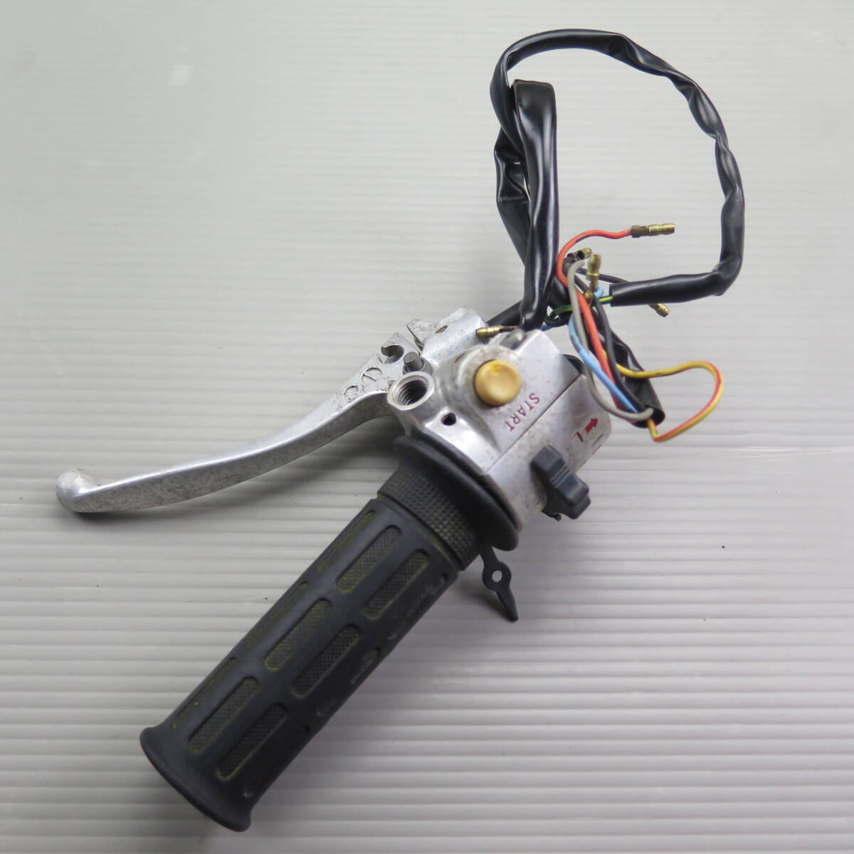 リトルカブ50FI AA01 セル付4速 純正 右ハンドルスイッチボックス ホンダ HONDA C50 KR060326(ホンダ用)｜売買されたオークション情報、yahooの商品情報を ...