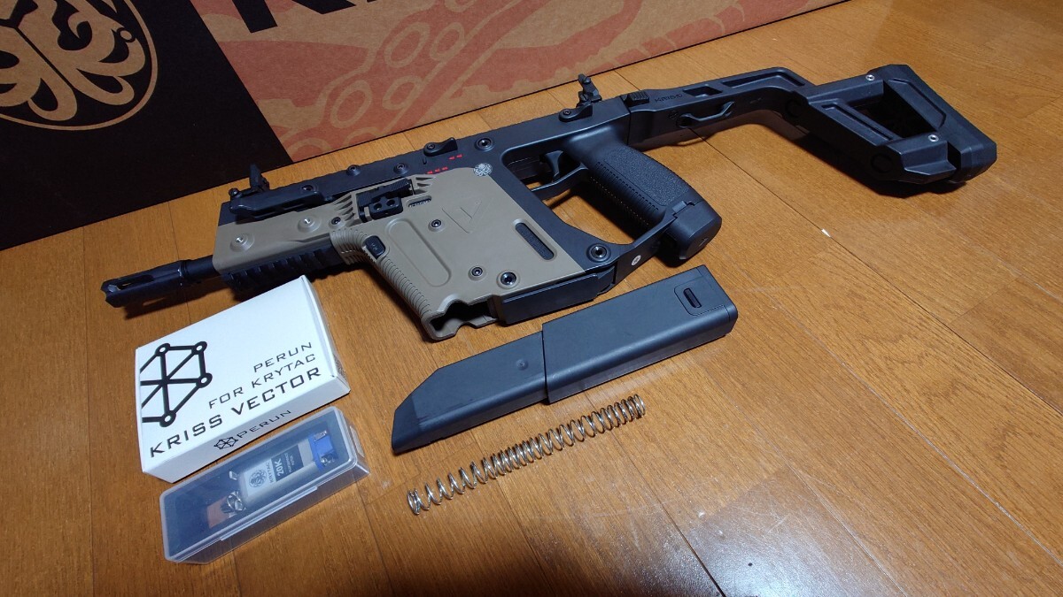 クライタック クリスベクター 少しカスタム 電動ガン KRISS VECTOR PERUN搭載 電子トリガー ペルン(電動ガン)｜売買された ...