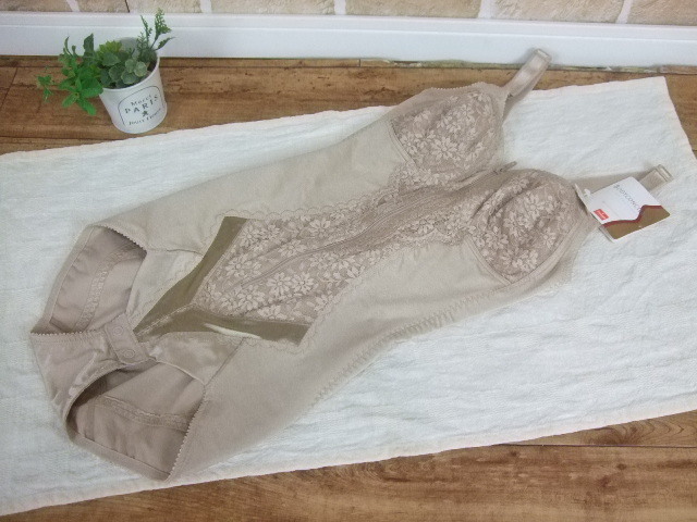 S3894 Triumph トリンプ ボディスーツB70M ボディコンシェルジェ 補正下着 ゆうパケット送料250円 ファスナー(Bカップ)｜売買されたオークション情報、yahooの商品情報を ...