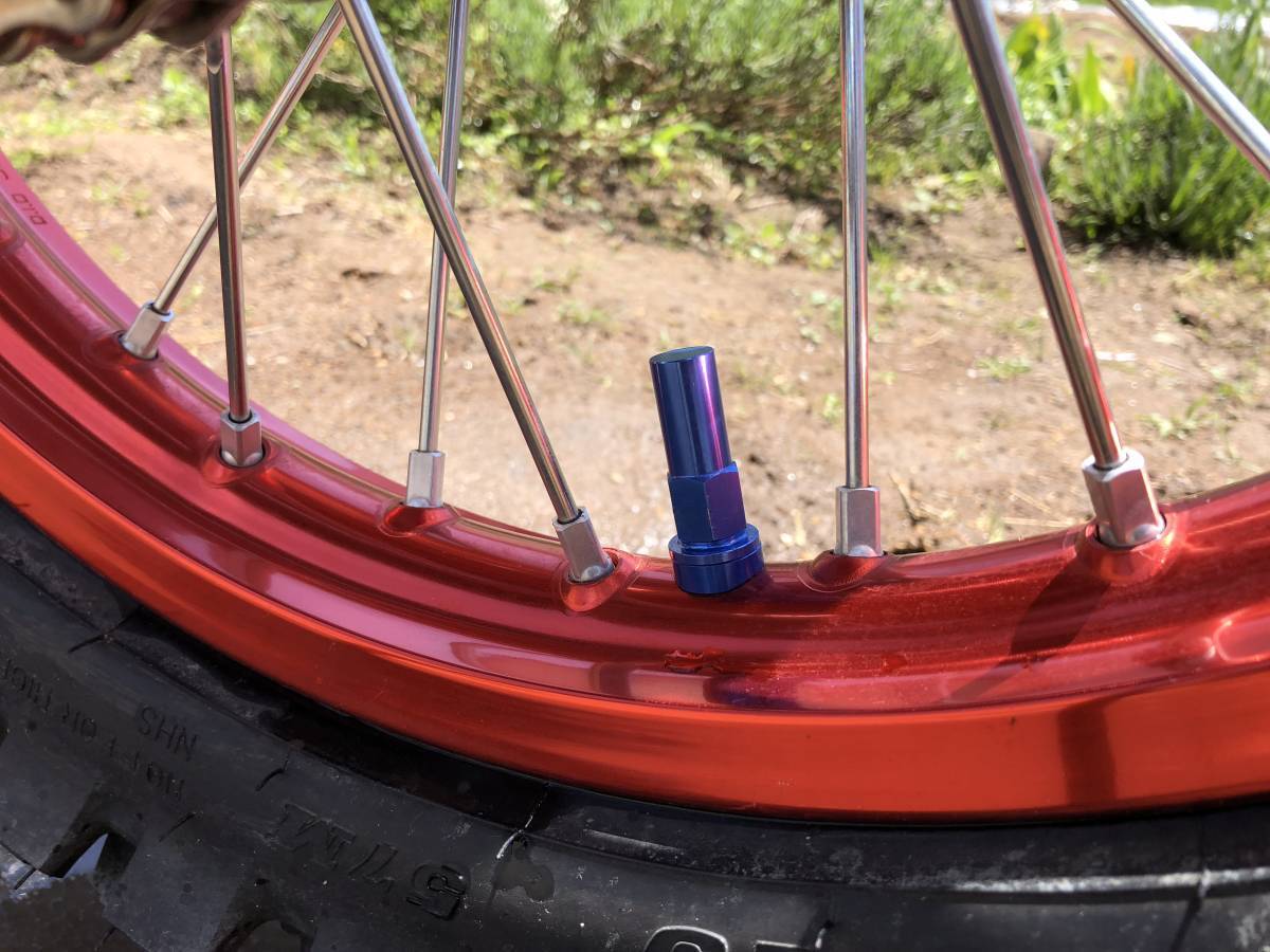 緑 リムロックナット KX65 KX85 KX125 KX250F KX450F KLX230 KDX125 KDX220 KLX250 RM85 RM-Z250 DR-Z400S ...