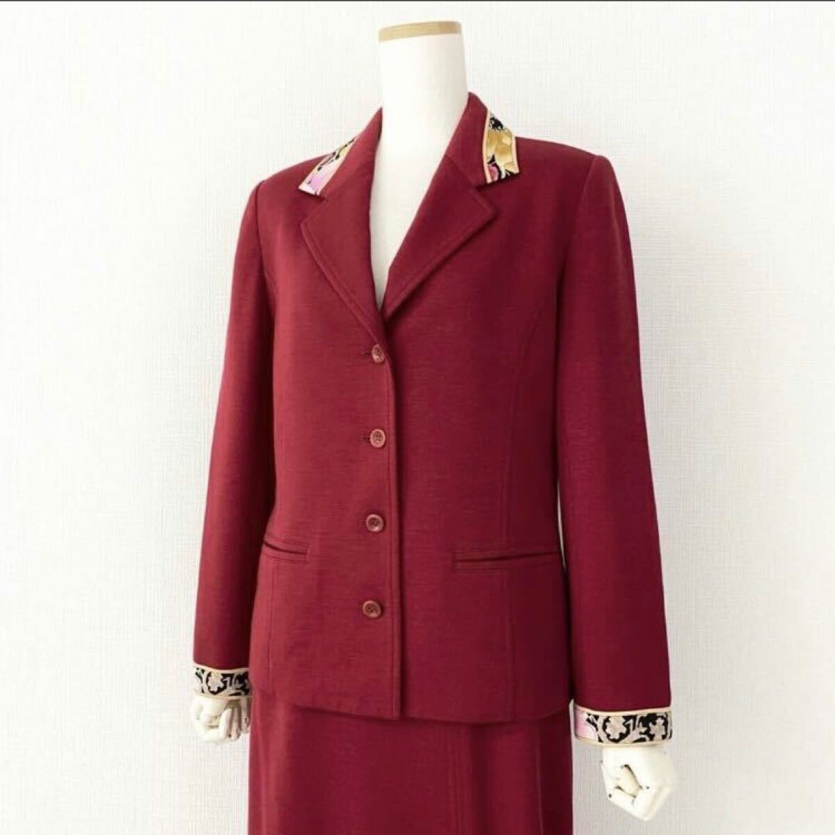 23e7 LEONARD レオナール スカートスーツ セットアップ 襟 袖柄切替 ジャケット/スカート サイズ9AR レッド レディース 秋冬(女性用)｜売買されたオークション情報、yahoo ...