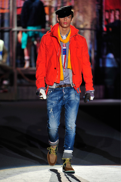 DSQUARED2 2012ssケニーツイストS71LA0495(ジーンズ)｜売買されたオークション情報、yahooの商品情報をアーカイブ公開 - オークファン（aucfan.com）