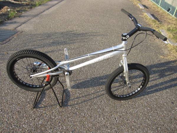 バイク トライアル BIONIC B5R 新車 前後油圧ディスク(車体)｜売買されたオークション情報、yahooの商品情報をアーカイブ公開 - オークファン（aucfan.com）