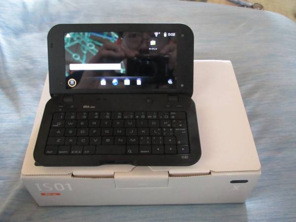 品 au IS01 ブラック(富士通)｜売買されたオークション情報、yahooの商品情報をアーカイブ公開 - オークファン（aucfan.com）