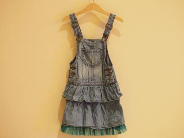 GAP デニムワンピース 110 5years グリーンのチュール付き(ワンピース（ロング）)｜売買されたオークション情報、yahooの商品情報をアーカイブ公開 - オークファン（aucfan ...