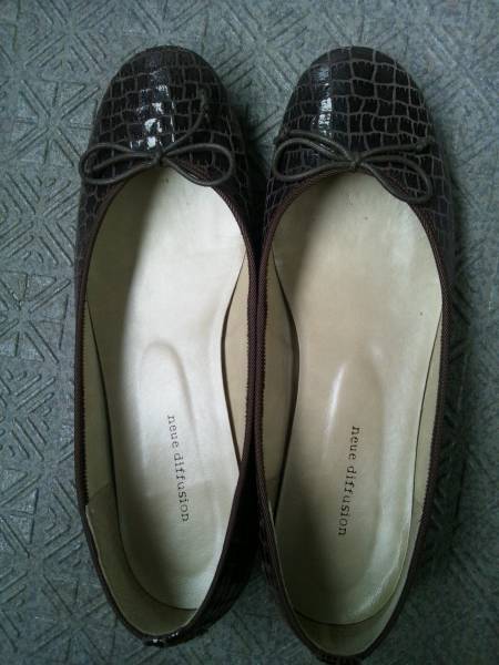 neue diffusion バレエシューズ(23.0cm)｜売買されたオークション情報、yahooの商品情報をアーカイブ公開 - オークファン（aucfan.com）