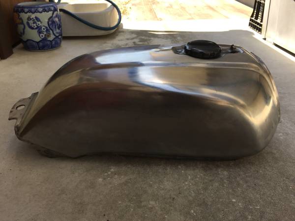 CB750F タンク CB900F CB1100F タンク内綺麗 凹みほぼ無し(ホンダ用)｜売買されたオークション情報、yahooの商品情報を ...