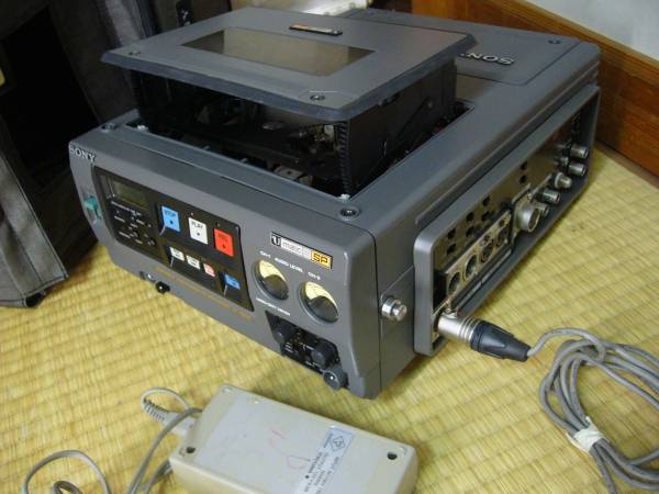 SONY 業務用カセットデッキ VO-8800 ビデオ ソニー(プロ用、業務用)｜売買されたオークション情報、yahooの商品情報をアーカイブ ...