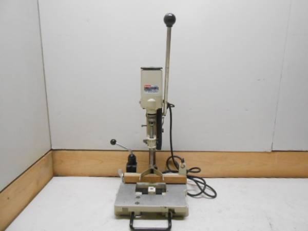 マキタ 小型カクノミ 7300S 稼働品/造作用角穴作業 /角のみ(その他)｜売買されたオークション情報、yahooの商品情報をアーカイブ公開 ...