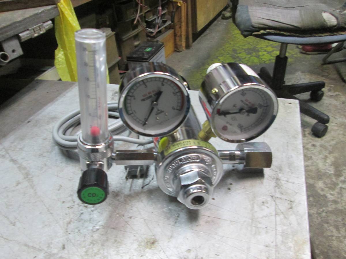 千代田精機 電熱ヒーター付炭酸ガス用圧力調整器 EH-2N 訳アリ ほぼ 品(半自動溶接機)｜売買されたオークション情報、yahooの商品情報をアーカイブ公開 - オークファン（aucfan.com）