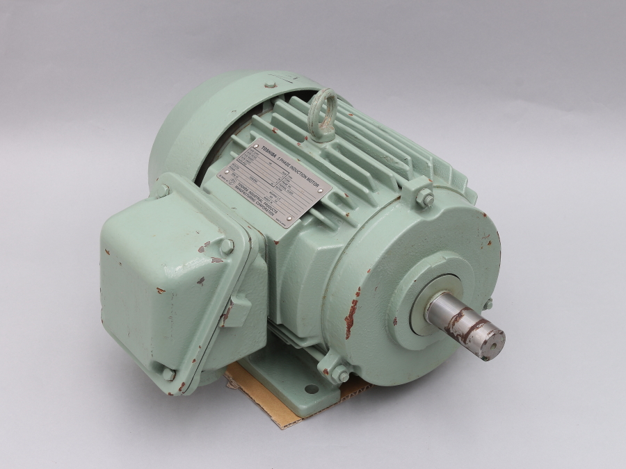 東芝 インダクションモーター 三相200V 2.2kw 4POLES TYPE：IK 3 PHASE INDUCTION MOTOR(電動工具 ...