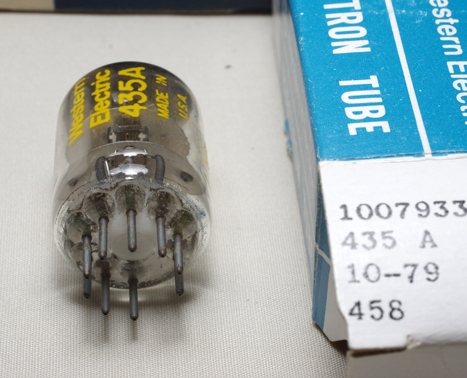 ウエスタンエレクトリック 5極管 WE435A 5本スリーブ入り(真空管)｜売買されたオークション情報、yahooの商品情報をアーカイブ公開 ...