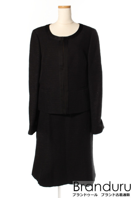 アンタイトルUNTITLED スカートセットアップ LSTP19108(スーツ(ミニスカート))｜売買されたオークション情報、yahooの商品情報をアーカイブ公開 - オークファン ...