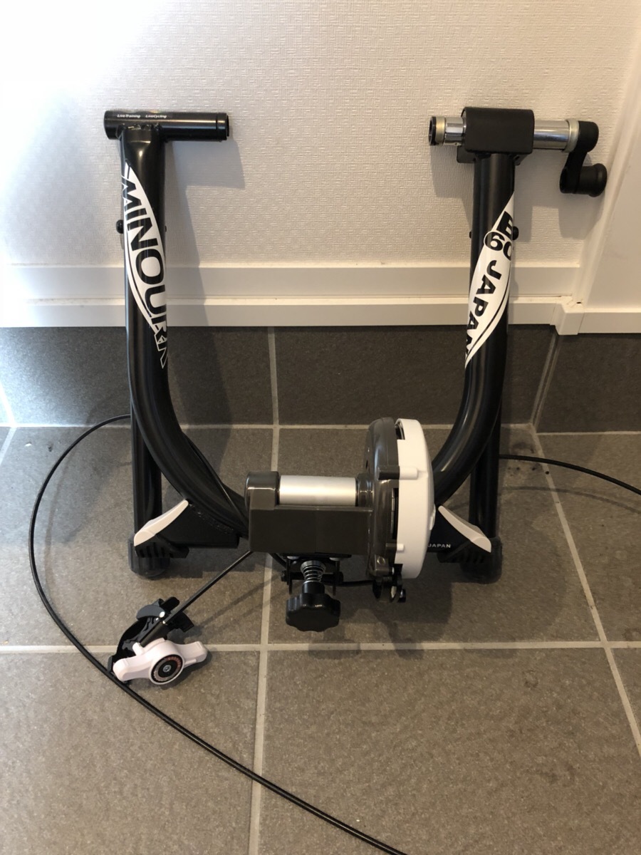 MINOURA ミノウラ B60-R 固定式サイクルトレーナー(トレーニング機器)｜売買されたオークション情報、yahooの商品情報を ...
