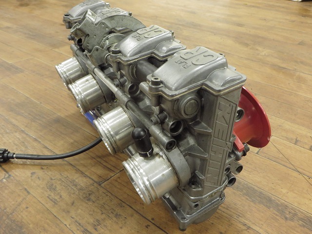 MFD千葉柏店 FCR キャブレター 37Φ 37パイ Z1100J Z1000R Z1100R GPZ1100F 等にいかが しょうか ...