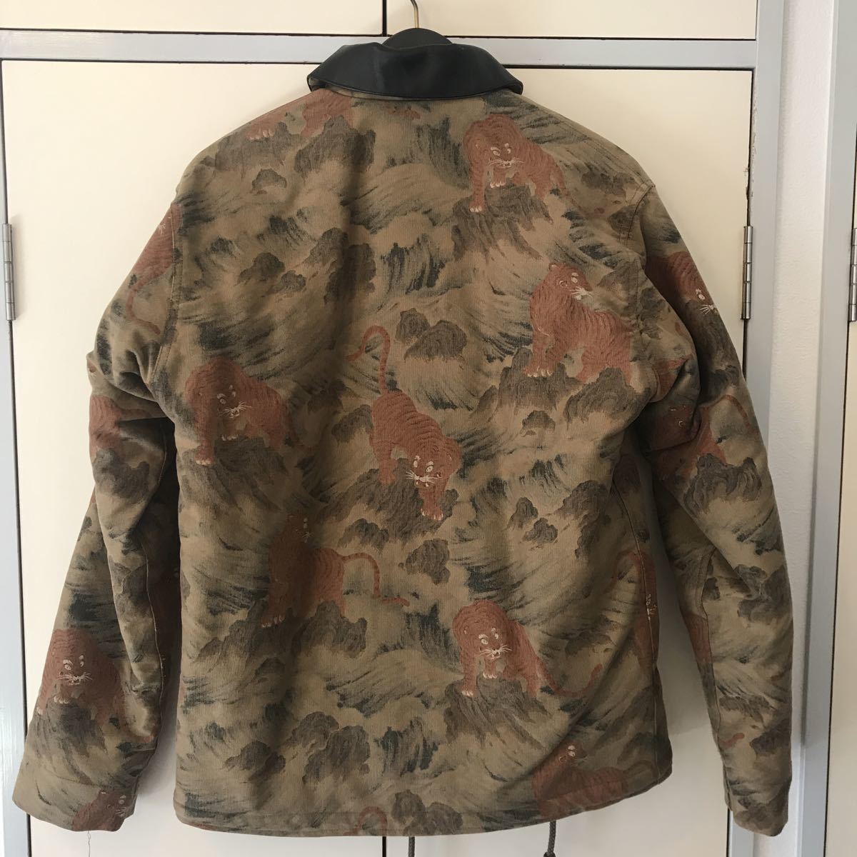 N-1 DECK JACKET calee ハンガー付き(Mサイズ)｜売買されたオークション情報、yahooの商品情報をアーカイブ公開 - オークファン（aucfan.com）