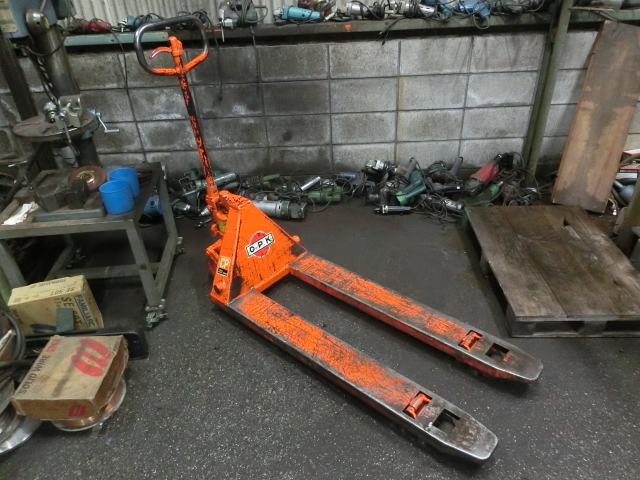 OPK をくだ屋技研 キャッチパレットトラック 低床型 CP-20S-115 最大2000kg ハンドリフト フォーク リフター ミック 運搬 ...