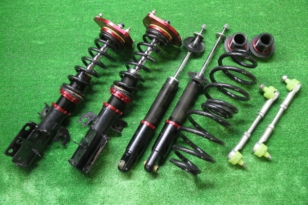 車高調 LARGUS/ラルグス Spec S セレナ C26(サスペンションキット（一式）)｜売買されたオークション情報、yahooの商品情報をアーカイブ公開 - オークファン（aucfan.com）