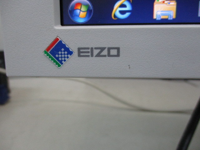 B35 ★B 中古 パソコン PC EIZO／24インチ液晶ディスプレイ／型番：FlexScan EV2411W／使用時間：16056h｜パソコン