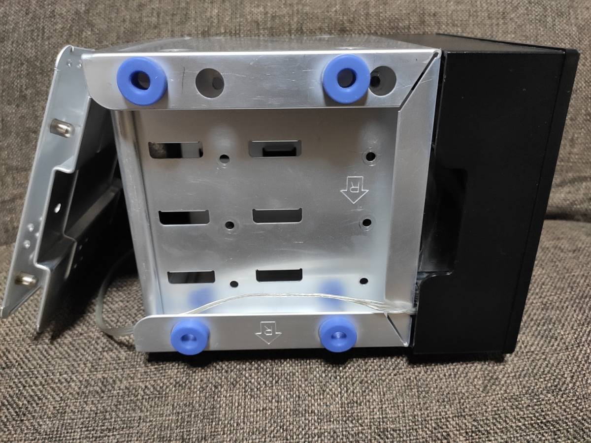 CoolerMaster 4 IN 3 DEVICE MODULE STB-3T4-E3-GP 5インチ3段にHDDを4台搭載の質問一覧