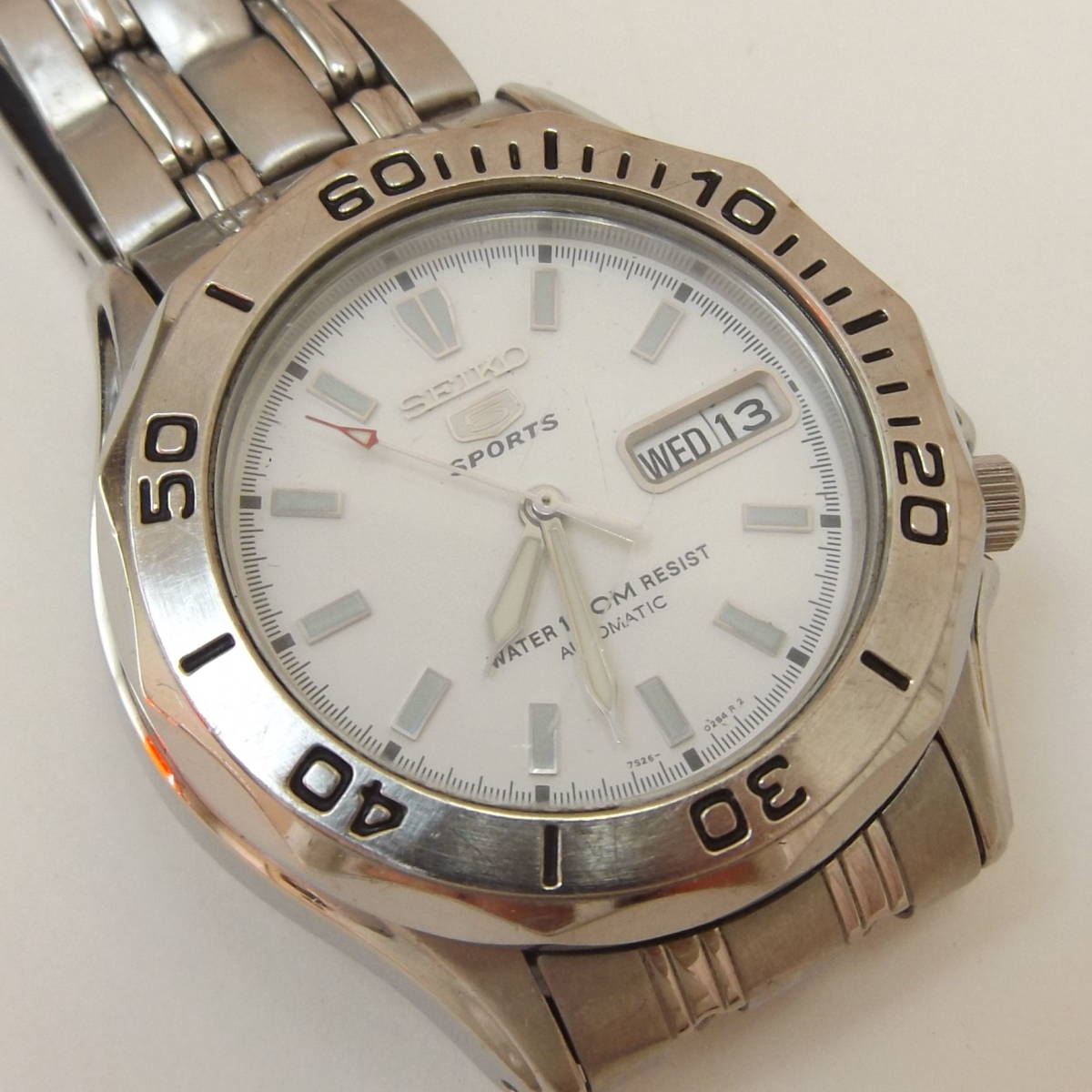 S122328 SEIKO/セイコー 5スポーツ 自動巻 白色文字盤 7S26-0284 メンズ 腕時計 動作中(その他)｜売買されたオークション情報、yahooの商品情報をアーカイブ公開 ...