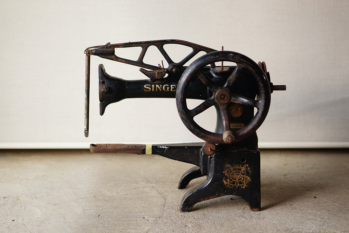 SINGER/シンガー 29K53 アンティーク工業用ミシン 八方ミシン 腕ミシン 革 皮 靴 インダストリアル 直接引取可(道具)｜売買され ...