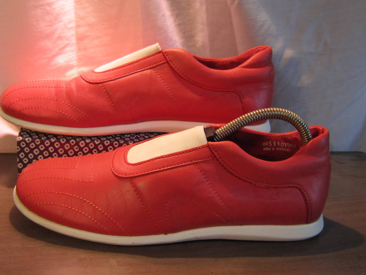 CAMPER キャンパー ウオーキングシューズ スリップオン ワインレッド 赤橙 25㎝ ポルトガル製 267(25.0cm)｜売買されたオークション情報、yahooの商品情報をアーカイブ公開 ...