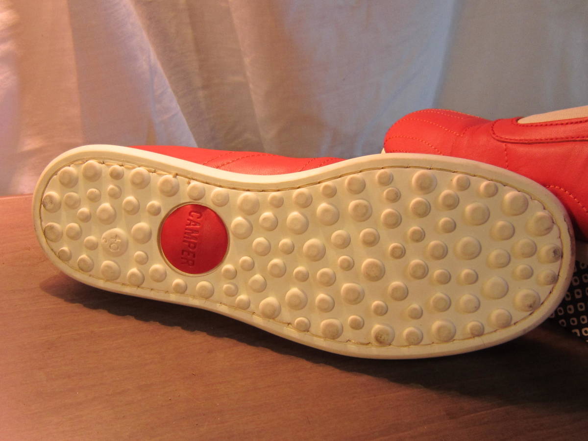 CAMPER キャンパー ウオーキングシューズ スリップオン ワインレッド 赤橙 25㎝ ポルトガル製 267(25.0cm)｜売買されたオークション情報、yahooの商品情報をアーカイブ公開 ...