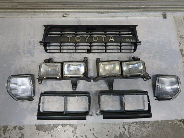 ランクル80 TOYOTA トヨタ 純正 角目ヘッドライトセット コーナーランプ べゼル グリル E-141-190920-C-2(フロント)｜売買されたオークション情報、yahooの商品情報 ...