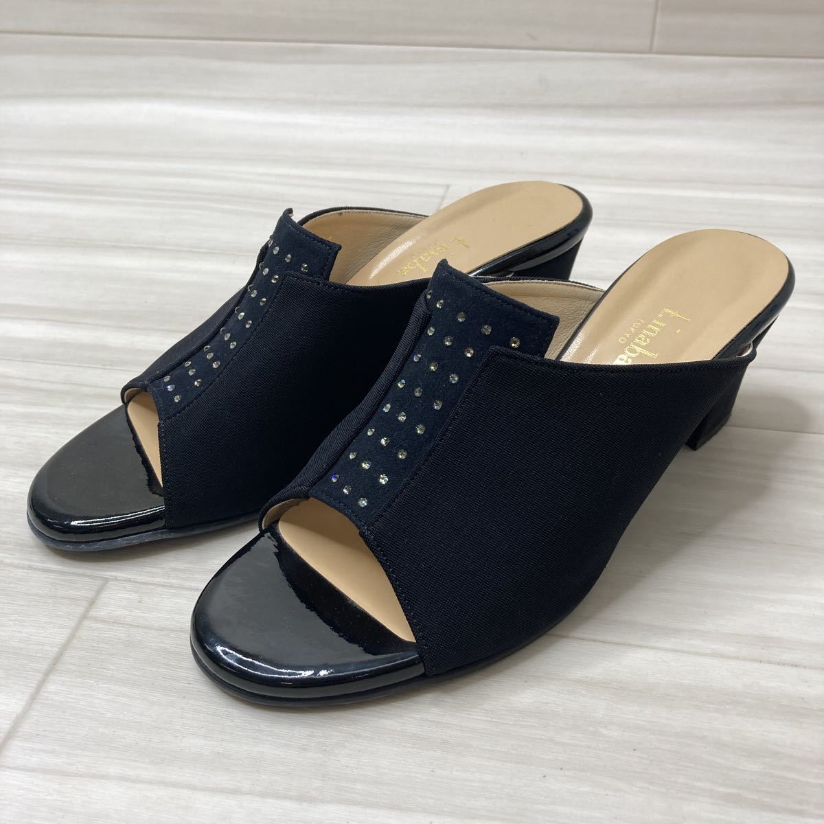 E'11 ティーイナバ t.inaba ミュール サンダル 靴 24cm ブラック 良好 日本製(24.0cm)｜売買されたオークション情報、yahooの商品情報をアーカイブ公開 ...